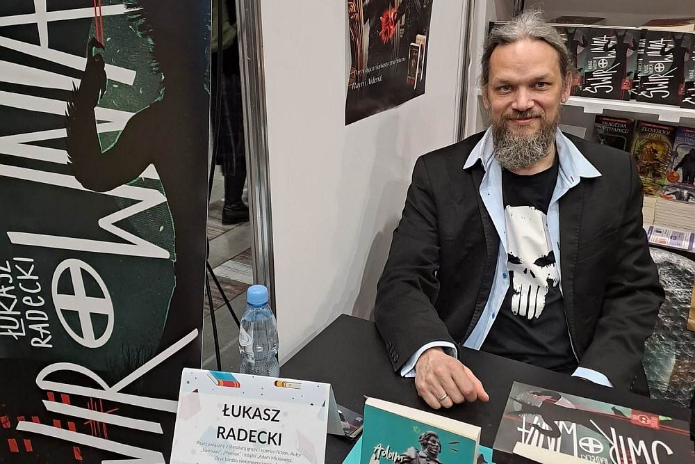 Łukasz Radecki, nauczyciel, pisarz i rockman: Wyjdźmy naprzeciw ...